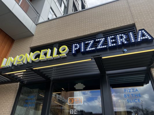 LIMONCELLO PIZZERIA - Updated September 2024 - 44 Photos & 20 Reviews ...