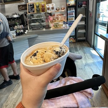 SUNSET SWEETS - Updated September 2025 - 60 Photos & 44 Reviews - 6649 ...