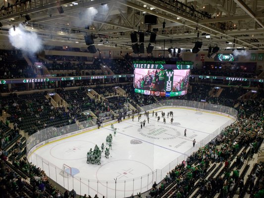 RALPH ENGELSTAD ARENA - 23 Photos & 14 Reviews - 1 Ralph Engelstad ...