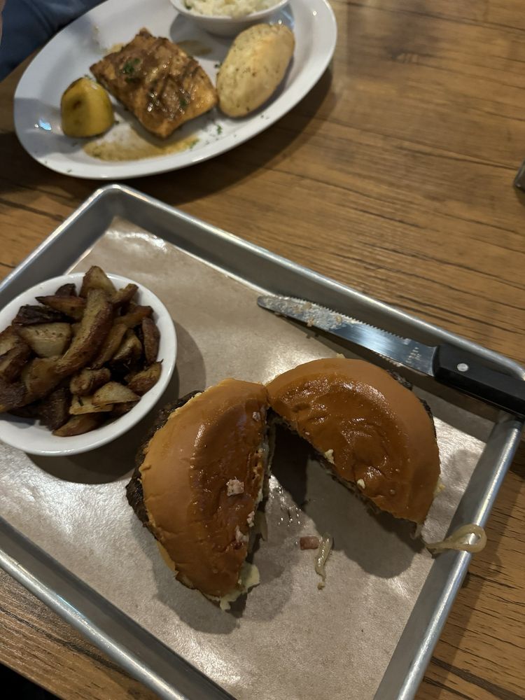 BIG E’S DINNER CLUB - Updated May 2025 - 100 Starr Ave, Starkville, Mississippi - Cocktail Bars ...