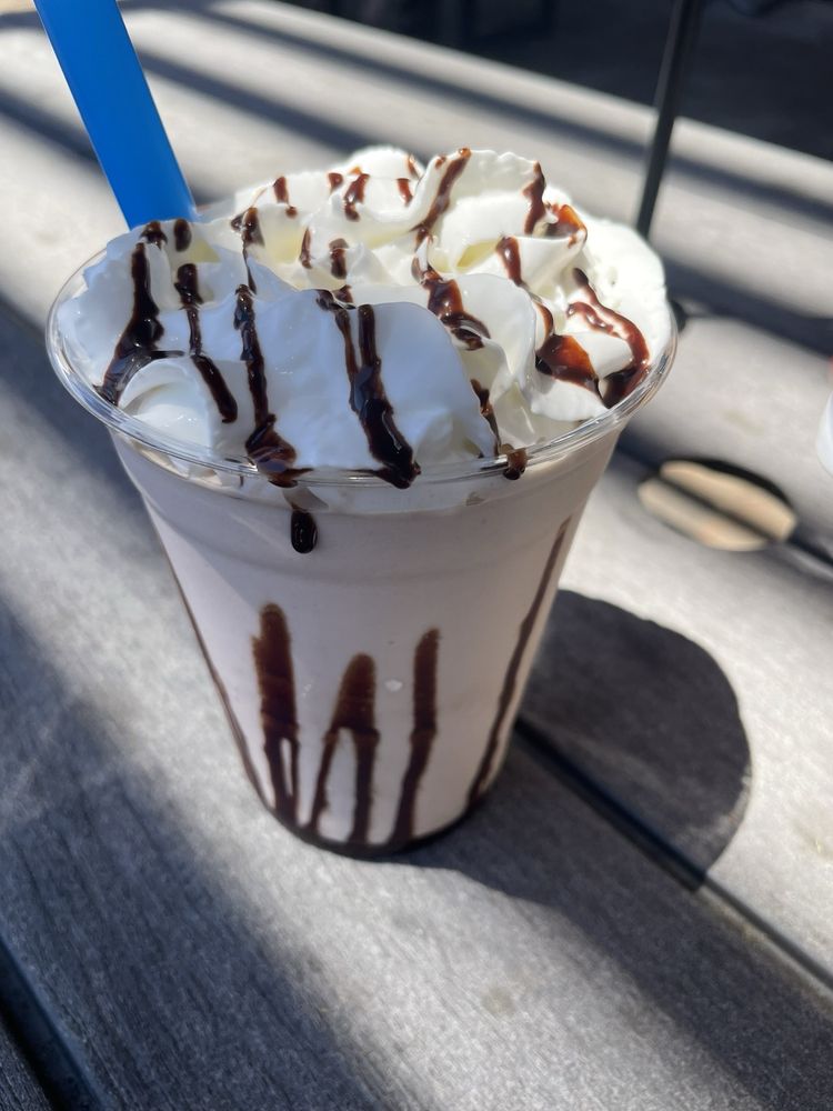 HI POINTE - Updated April 2025 - 83 Photos & 39 Reviews - 17057 N Outer ...