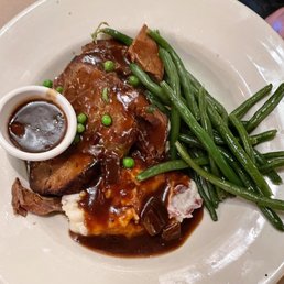 THE COMMON MAN RESTAURANT - Updated July 2025 - 615 Photos & 845 ...