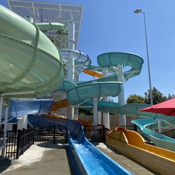 THE DUBLIN WAVE - 207 Photos & 220 Reviews - 4201 Central Pkwy, Dublin ...