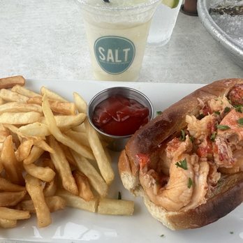 SALT ON THE WATER - Updated May 2025 - 880 Photos & 686 Reviews - 3100 ...