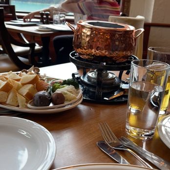 WALLISER STUBE - Updated December 2025 - 117 Photos & 63 Reviews - 111 ...