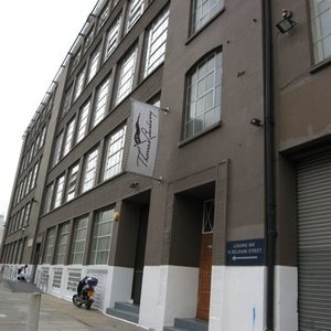 BURBERRY FACTORY SHOP - 19 Photos & 37 Reviews - 29 Chatham Place ...