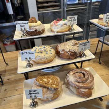 DEVIANT DONUTS - Updated July 2024 - 461 Photos & 186 Reviews - 27 ...