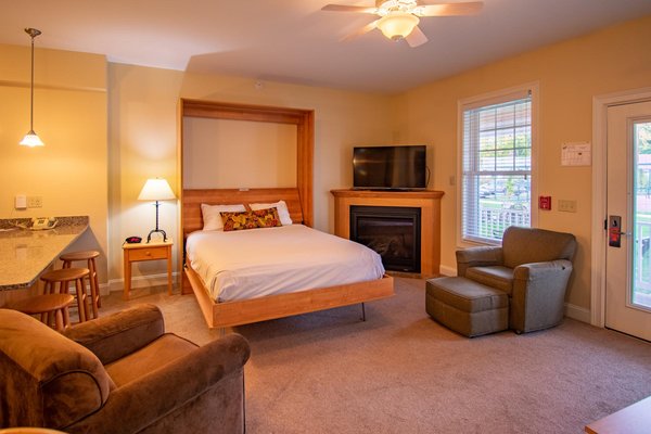 EASTERN SLOPE INN RESORT - Updated October 2025 - 57 Photos & 75 Reviews - 2760 White Mountain ...