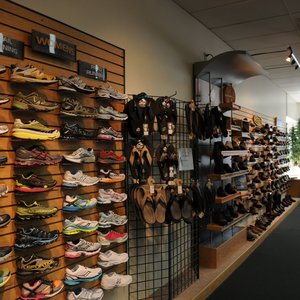 PLONK - Updated June 2025 - 178 Photos & 312 Reviews - 29 E Main St ...