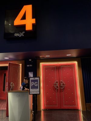 BONIFACIO HIGH STREET CINEMAS - Updated December 2025 - 19 Reviews ...