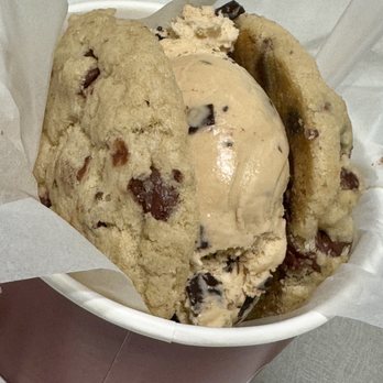 DIDDY RIESE COOKIES - Updated May 2025 - 3429 Photos & 5909 Reviews ...