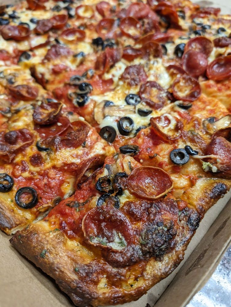 BIG ROB’S PIZZERIA - Updated October 2025 - 386 Photos & 752 Reviews ...