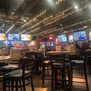 BEACON TAP - Updated March 2025 - 187 Photos & 250 Reviews - 1374 Lee ...