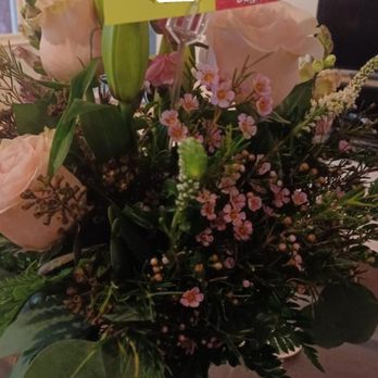 SPARROWS FLORIST - Updated December 2025 - 19 Photos - 7950 Hwy 72 W ...