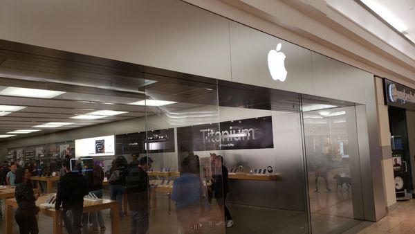 APPLE THE GALLERIA - Updated January 2026 - 98 Photos & 227 Reviews ...