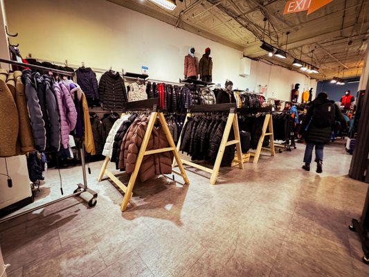 PARAGON SPORTS - Updated November 2024 - 206 Photos & 934 Reviews - 867 ...