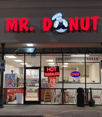 MR. DONUT - Updated January 2026 - 28 Photos & 19 Reviews - 1750 ...