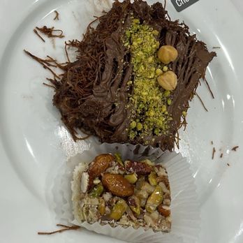 FARHAT SWEETS - Updated October 2025 - 35 Photos & 21 Reviews - 13941 ...