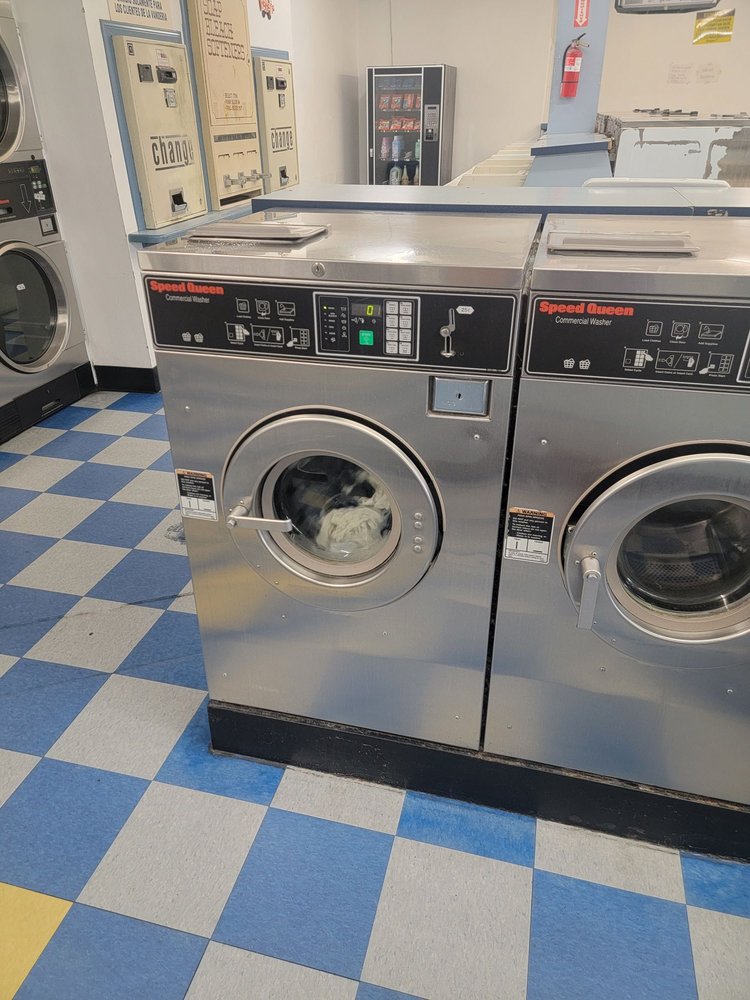 MAYTAG COIN LAUNDRY - Updated August 2025 - 10831 Oxnard St, North ...
