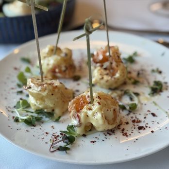 BIS ON MAIN - Updated August 2025 - 434 Photos & 577 Reviews - 10213 ...