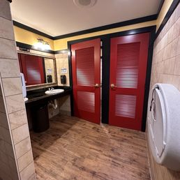 RUBY SUNSHINE BALLANTYNE - Updated August 2025 - 265 Photos & 168 ...