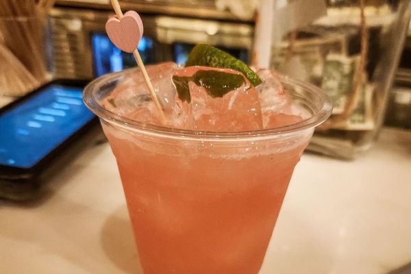 LUNA LOUNGE - Updated December 2025 - 129 Photos & 39 Reviews - 930 S ...