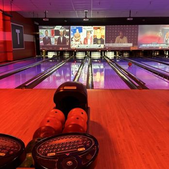 BOWLERO TAMARAC - Updated December 2025 - 43 Photos & 18 Reviews - 8501 ...