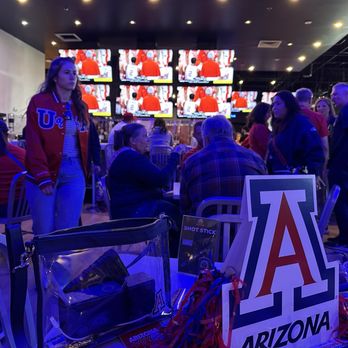 STADIUM SPORTS BAR & LOUNGE - Updated December 2025 - 29 Photos & 31 ...