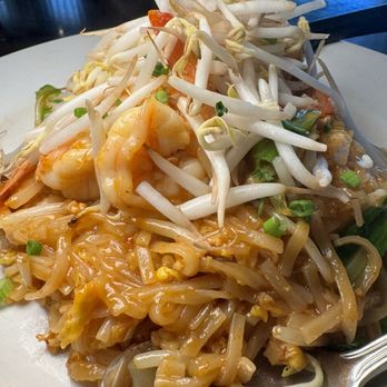 BLUEFIN SUSHI & THAI GRILL - Updated November 2025 - 212 Photos & 243 ...