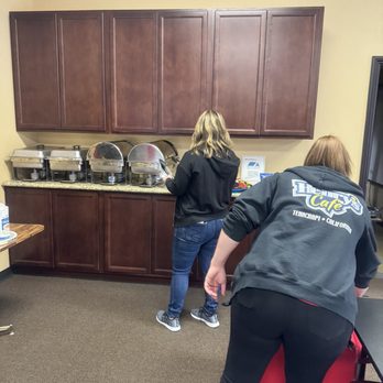 HENRY’S CAFE - Updated July 2024 - 313 Photos & 422 Reviews - 550 ...