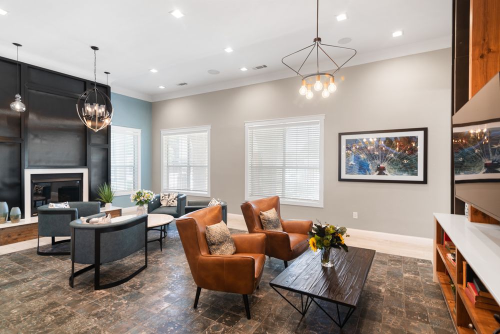 THE LODGE - Updated January 2026 - 81 Photos & 63 Reviews - 1975 ...