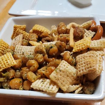 SCRATCH KITCHEN & TAPROOM - Updated April 2025 - 684 Photos & 567 ...