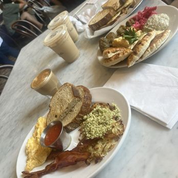 TATTE BAKERY & CAFE - Updated November 2024 - 207 Photos & 105 Reviews ...