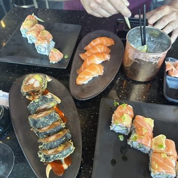 BLUE WASABI SUSHI & MARTINI BAR - Updated June 2024 - 621 Photos & 629 ...
