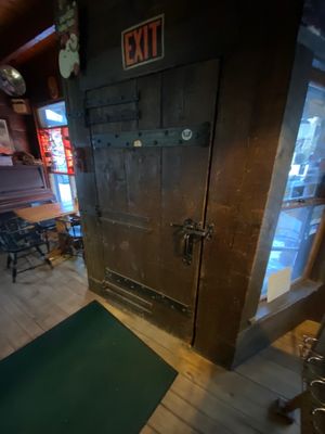 TRESTLE INN RESTAURANT & SALOON - Updated December 2025 - 23 Photos ...