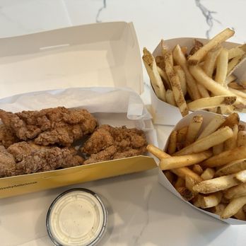 STARBIRD CHICKEN - Updated March 2025 - 394 Photos & 221 Reviews - 429 ...