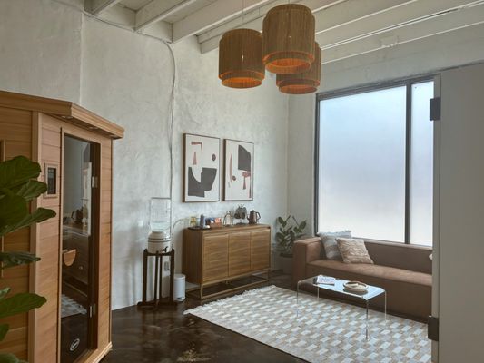 THE WANDERING CLAY - Updated December 2025 - 10 Photos - 211 S Klein ...