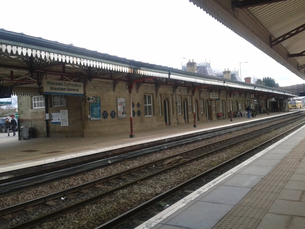 WREXHAM GENERAL RAILWAY STATION - Mold Road, Wrexham, United Kingdom ...