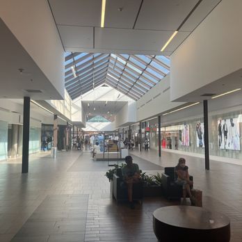 BROADWAY COMMONS - Updated December 2025 - 128 Photos & 163 Reviews ...