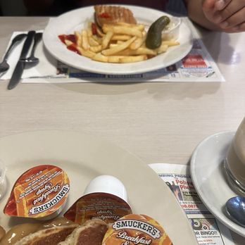 THE ROXBURY DINER - Updated December 2025 - 134 Photos & 175 Reviews ...