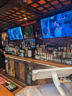 VILLAGE INN BAR AND GRILL - Updated December 2025 - 20 Photos - 5535 W ...