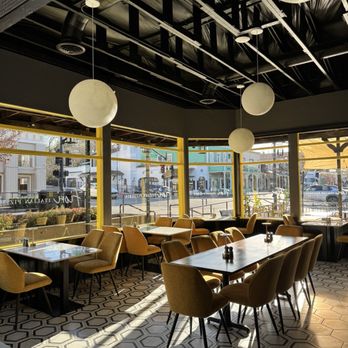 FIORI ITALIAN PIZZERIA - Updated February 2025 - 102 Photos & 77 ...