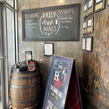BIG WHISKEY’S AMERICAN BAR & RESTAURANT - Updated October 2025 - 35 ...