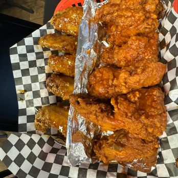 WAYNE’S WINGS - Updated September 2024 - 738 Photos & 1082 Reviews ...