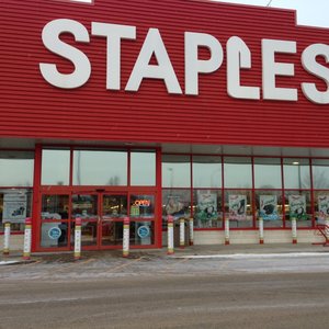 STAPLES - Updated October 2025 - 13 Reviews - 40-445 St. Albert Trail ...