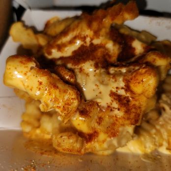 SHAKE SHACK BAY PLAZA - Updated January 2026 - 71 Photos & 38 Reviews ...