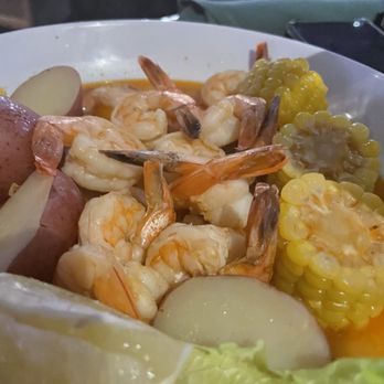 BOMBSHELLS RESTAURANT & BAR - Updated January 2026 - 269 Photos & 538 ...