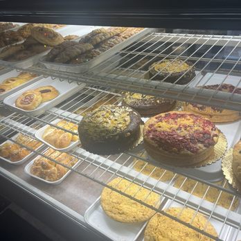 MAZZETTI’S BAKERY - Updated July 2024 - 1441 Photos & 1500 Reviews ...