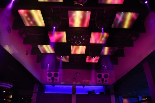 RAZZLE’S - Updated August 2025 - 24 Photos & 78 Reviews - 611 Seabreeze ...