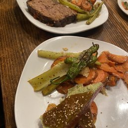 RED ON MAIN - Updated October 2025 - 110 Photos & 105 Reviews - 122 E ...